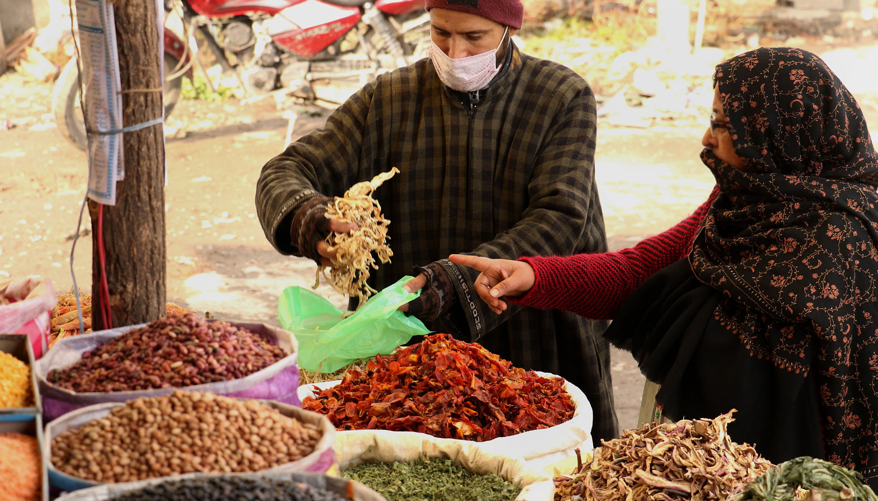 Ruwangan haech’e @ Rs 800 per kilo: Dried vegetable prices go through the roof in Kashmir — The ...